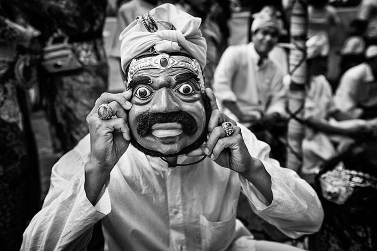 YOGA RAHARJA: CAPTURING TRADITIONAL LIFESTYLE ACROSS THE ARCHIPELAGO